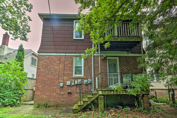 Cozy Duplex: Half Mi To Magic Bag & Woodward Ave! - Ferndale, MI