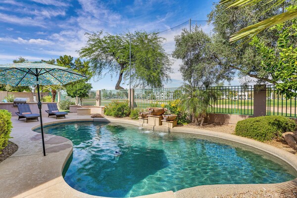 Pool & Putting Green: Goodyear Home On Golf Course - Avondale, AZ