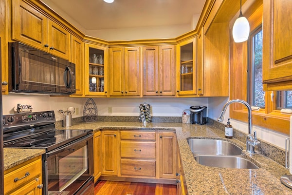 Mountain Cabin W/ Fire Pit, Walk To Golf & Fishing - Boone, NC