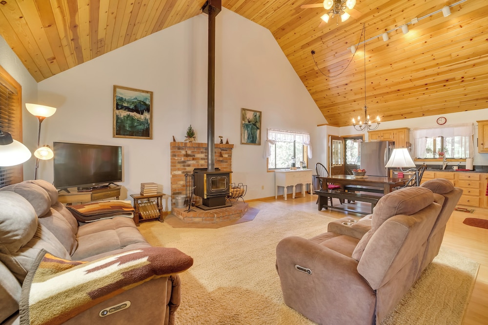 Relax Fireside + Play Games! Hikers Haven In Pine - Pine, AZ