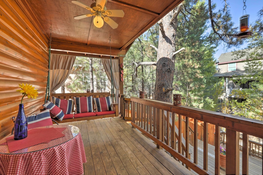 Rustic Cabin W/ Deck ~ 4 Mi To Old Town Flagstaff! - Flagstaff, AZ