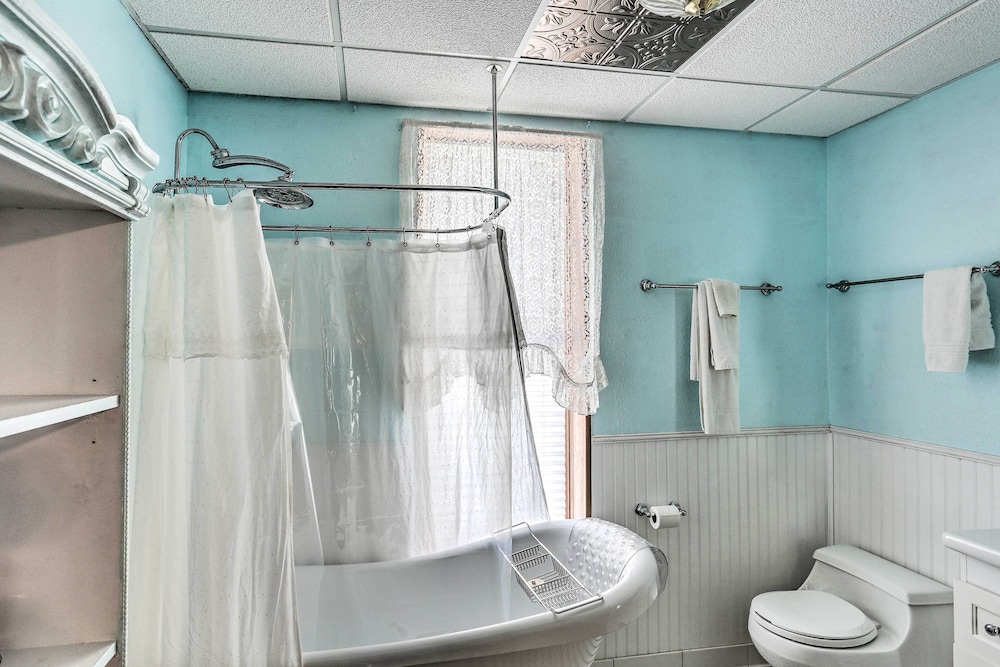 Custer Apt In Heart Of Town: Shop, Dine, Hike - Mount Rushmore National Memorial