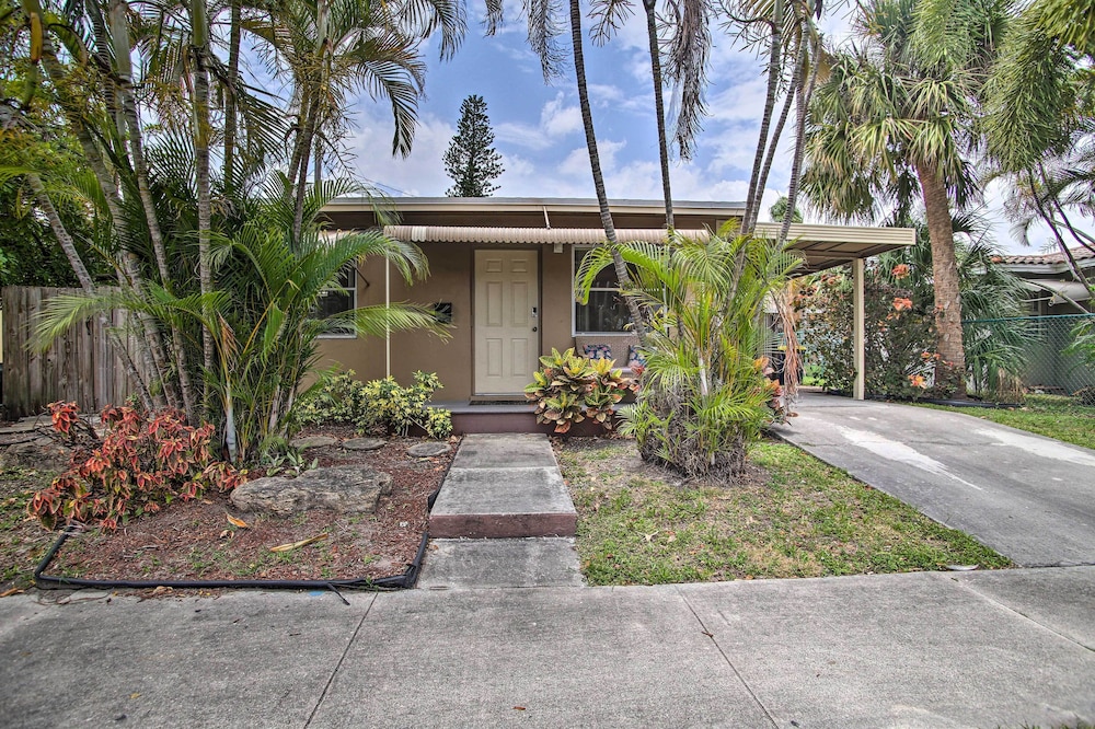 2 Mi To Boardwalk: Home W/ Grill In Dania Beach! - Dania Beach, FL