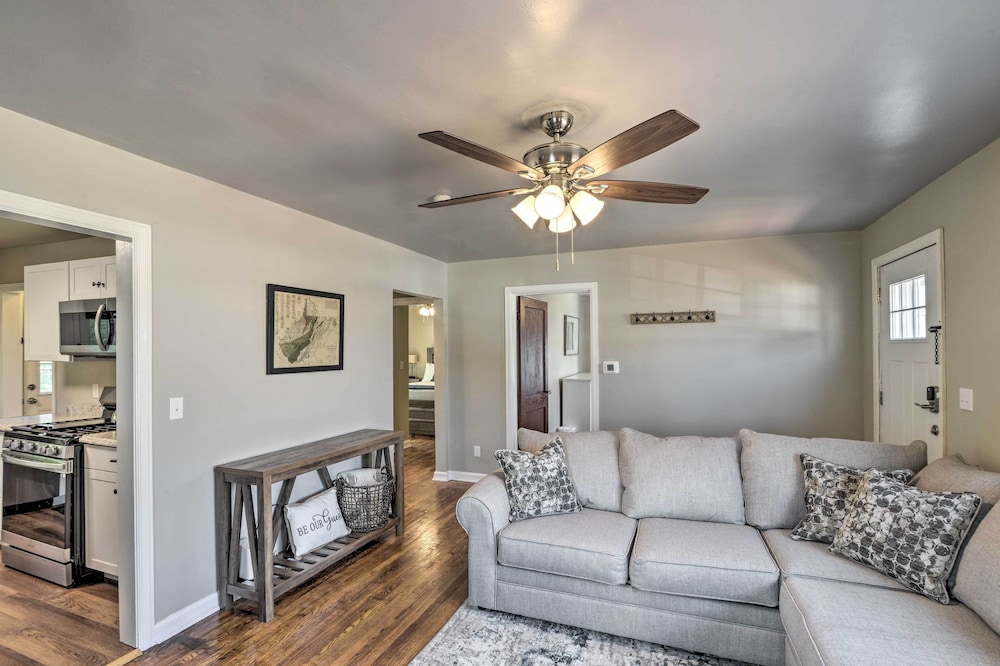 Morgantown Home W/ Patio: Near Wvu Football! - West Virginia