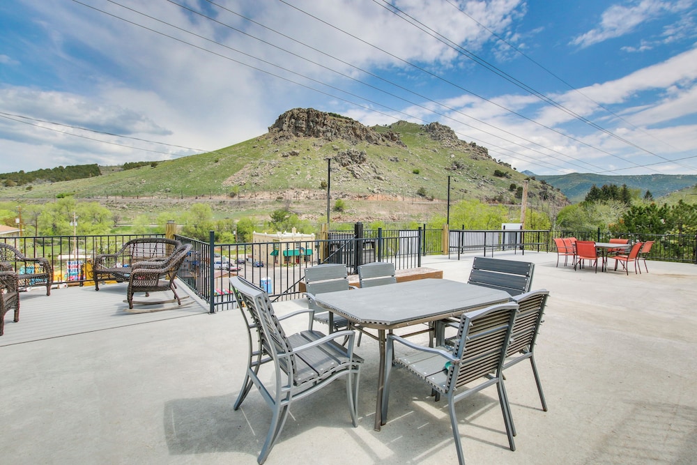 Central Lava Hot Springs Studio W/ Deck & Views! - Lava Hot Springs, ID