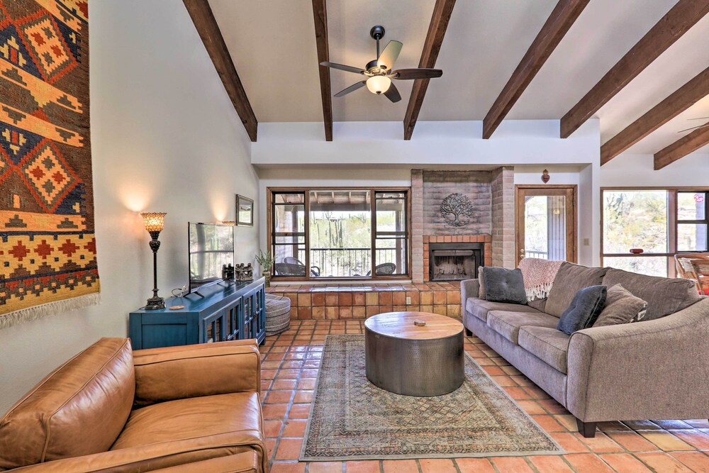 Beautiful 'Saguaro Vista' W/ Mountain Views! - Casino Del Sol