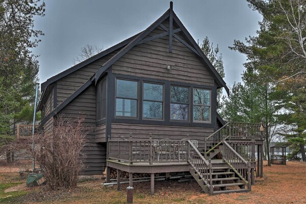 Waterfront Arkdale Retreat: 2 Acres W/ Deck & View - Buckhorn State Park, Necedah
