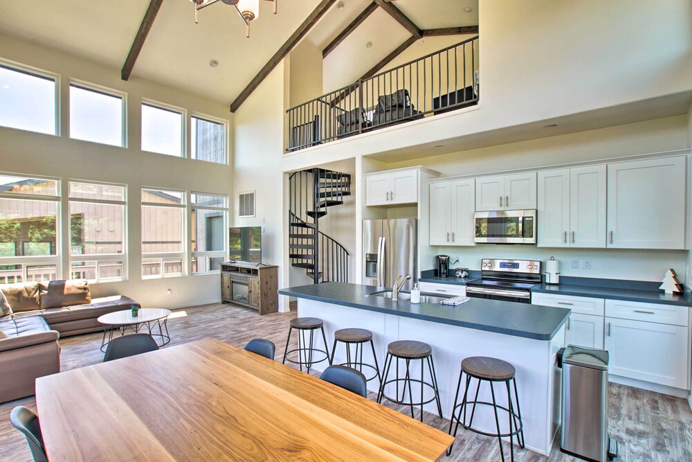 Fireplace, Mogollon Rim Views: Luxury Pine Home - Pine, AZ