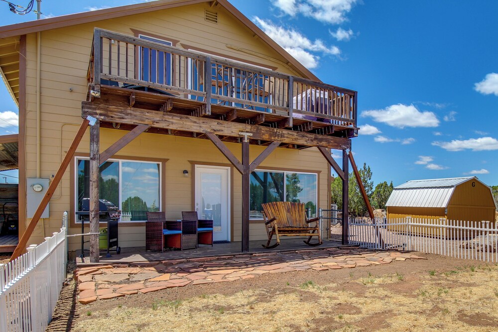 Near White Mountain Lake: Home W/ Balcony & Patio - Arizona