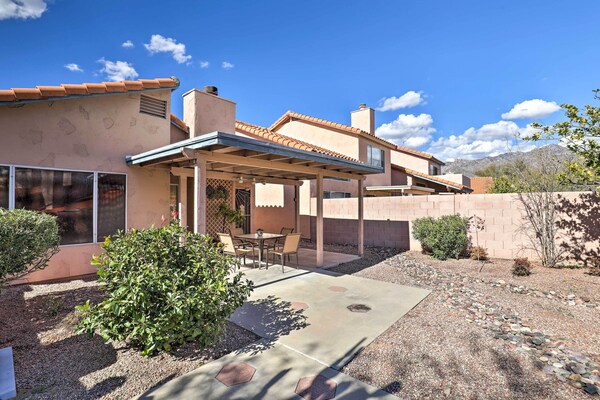 Tucson Area House W/ Pool Access & Mountain Views! - Tucson, AZ