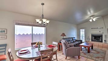 Casa (3 Bedrooms) | Interior