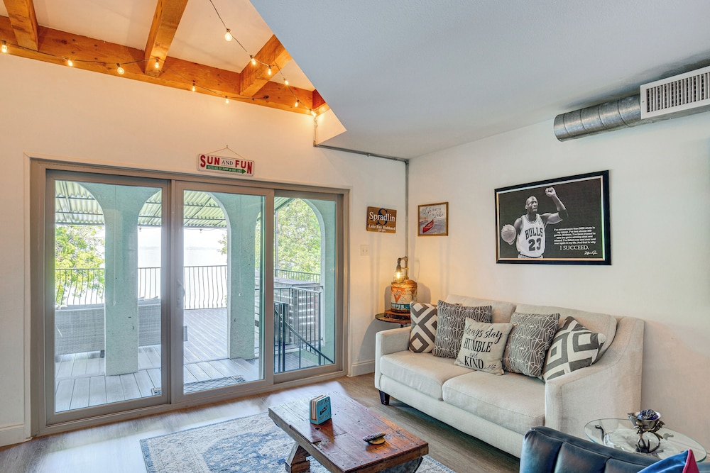 7 Mi To Winery: Lakefront Rockwall Home W/ Deck - Rockwall, TX