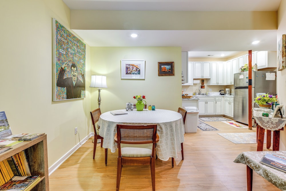 Charming Charlottesville Apt W/ Outdoor Space! - Charlottesville, VA