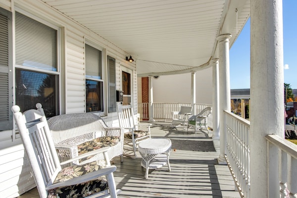 Near Trails, Fishing, Parks & More! Poconos Home - Pennsylvania