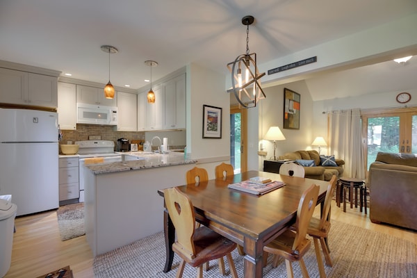 Waitsfield Condo W/ Pool & On-site Trail Access! - Camels Hump State Park, Waterbury Village Historic District