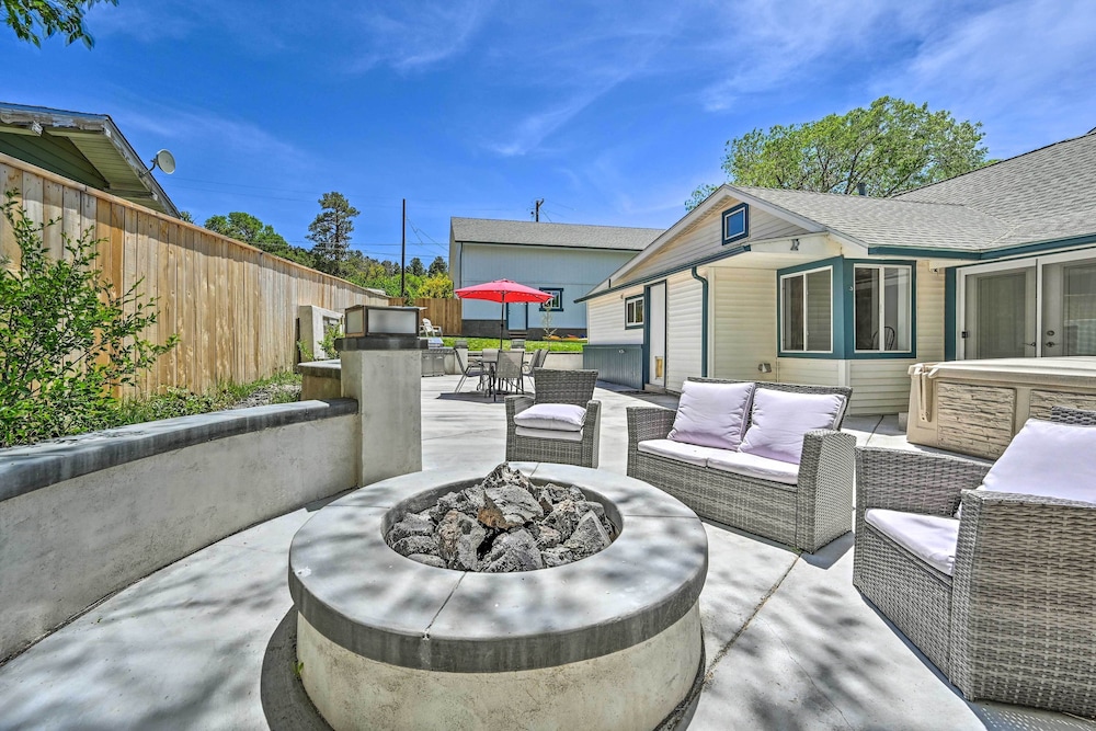 Stylish Basecamp 6850' Near Downtown Williams! - Williams, AZ