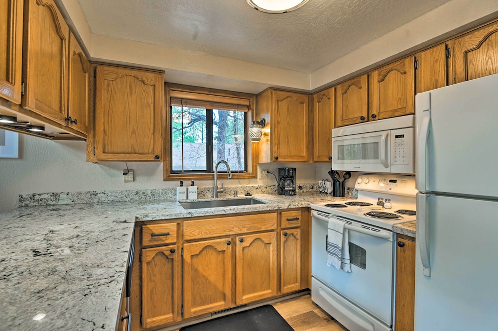 1 Mi To Lake: Secluded Cabin W/ Deck In Munds Park - Mormon Lake, AZ