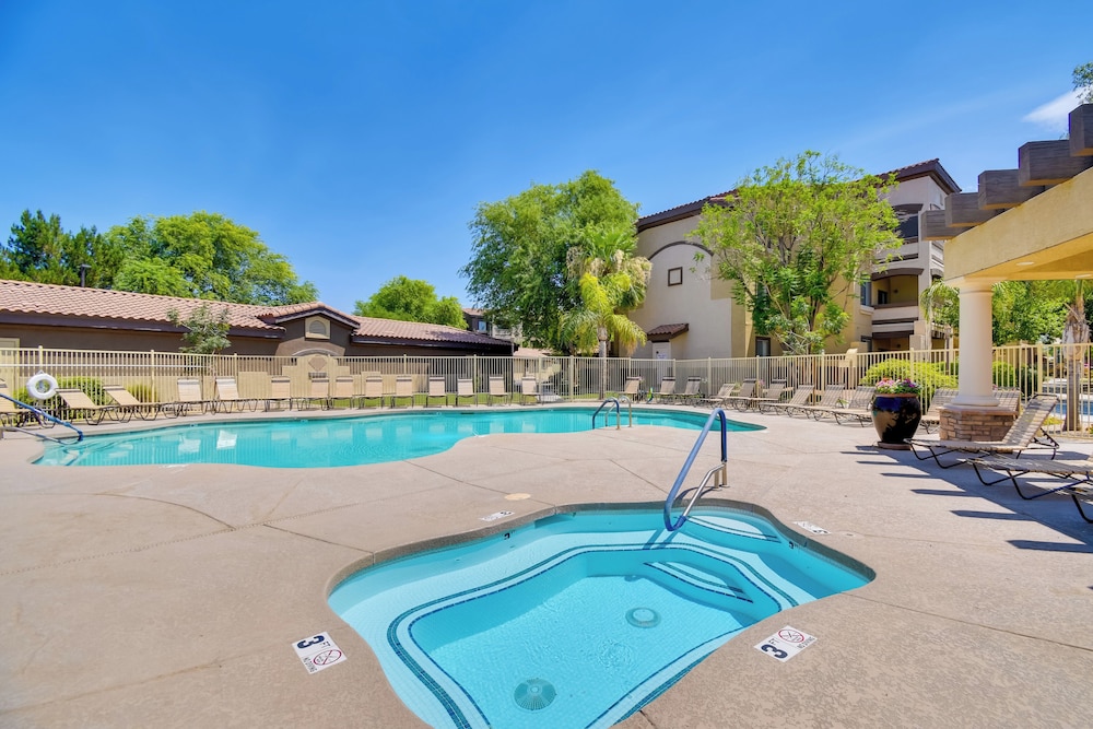 8 Mi To Tonto Nat'l Forest: Modern Condo In Mesa! - Mesa, AZ