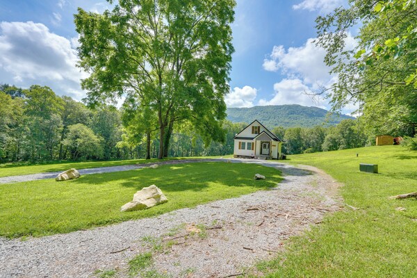 Modern Appalachian Vacation Rental W/ River Access - Natural Tunnel State Park, Duffield