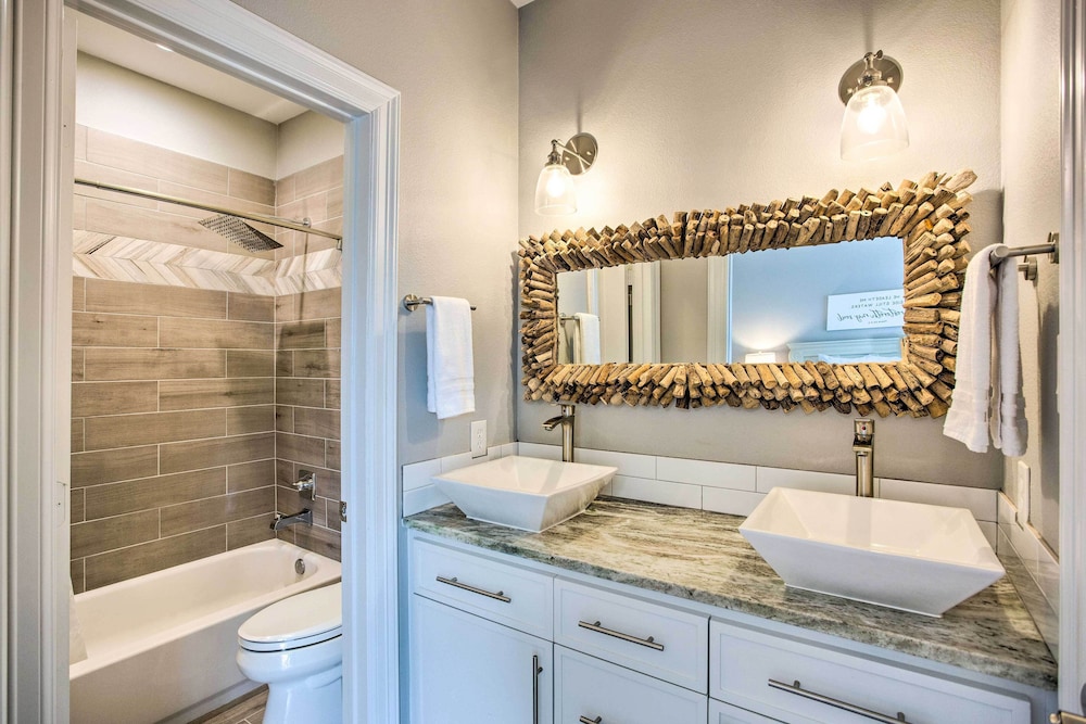 Waterfront Lake Tawakoni Home W/ Fire Pit! - Point, TX