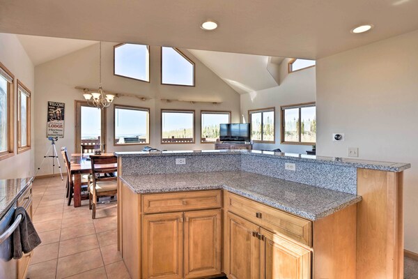 'Silverheels Ranch' W/ Game Room, Near Breck! - Fairplay, CO