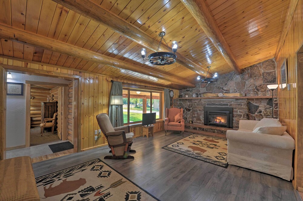 Cozy Wy Home: Rivers, Lakes, Mountains, Wildlife - Wyoming