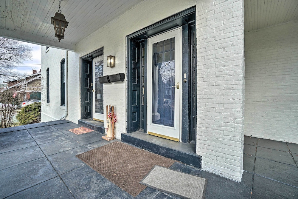 Historic Family Home 2 Mi To Lake Erie & Zoo! - Erie, PA