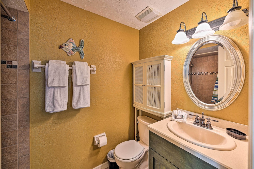 Gulfview Lido Key Gem - Walk To Beach & Shops - Sarasota, FL