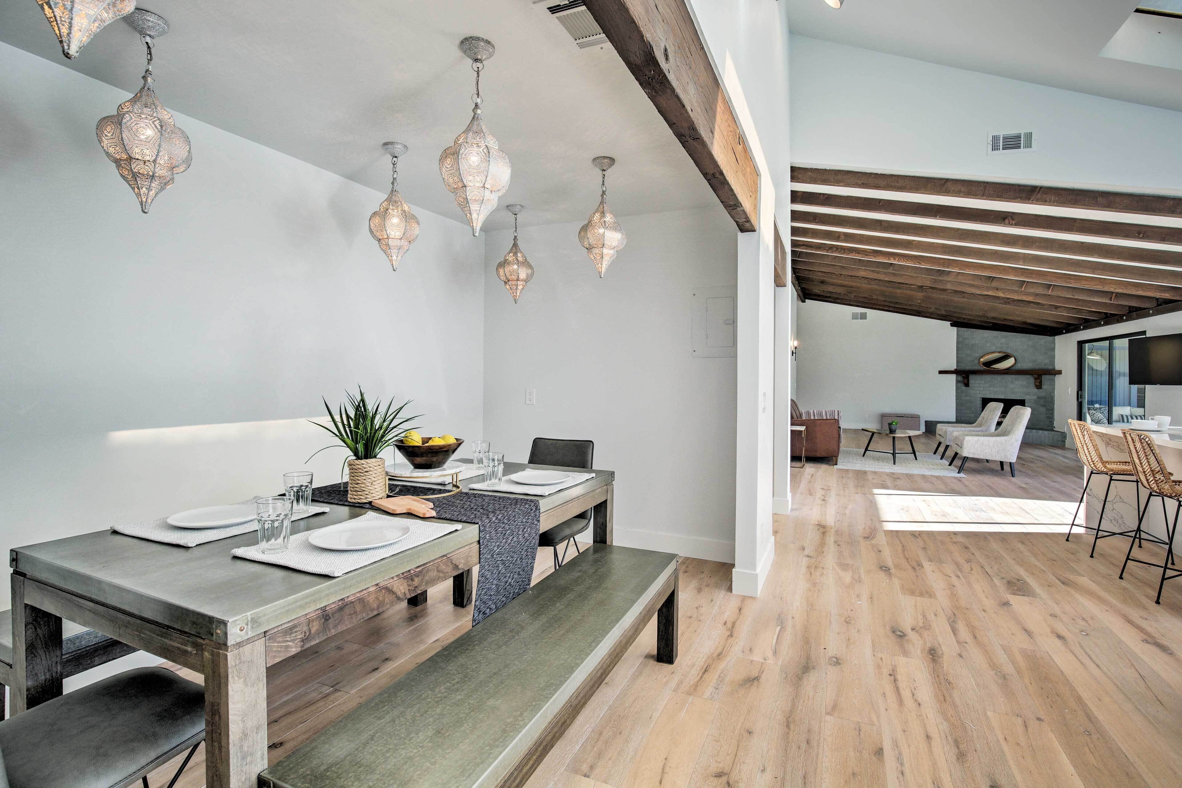 Casa (Multiple Bedrooms) | Interior