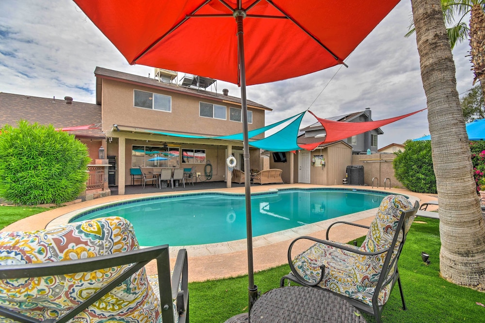 Relaxing Phoenix House W/ Hot Tub & Heated Pool! - Phoenix, AZ