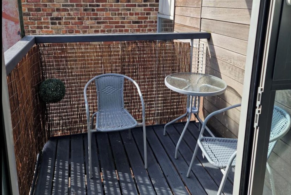 Remarkable 2-bed Apartment In Central Liverpool - 