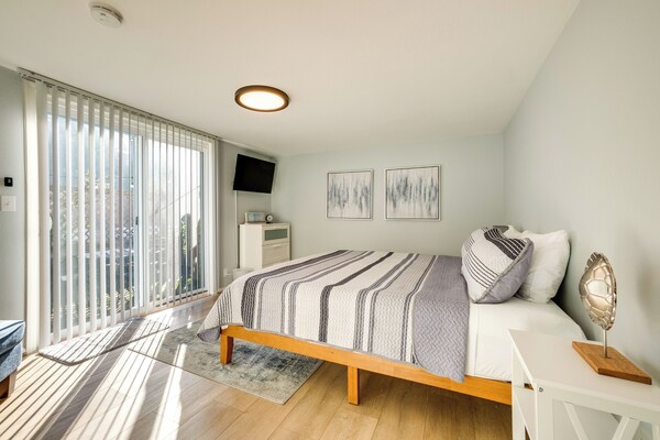 Bandon Beach House Rental: Walk To Downtown! - Bandon Dunes Golf Resort