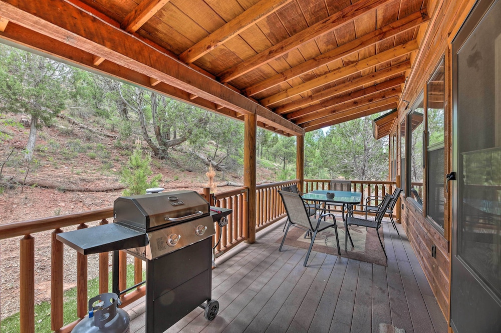 3 Mi To Fool Hollow Lake: Cozy Cabin W/ Deck - Arizona