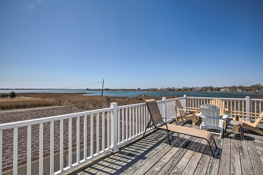 Waterfront Home W/ Large Deck & Dock On Narrow Bay - Long Island, NY