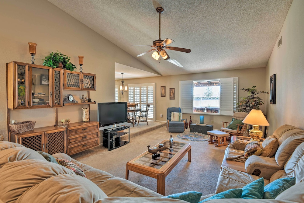 Mesa Home W/ Pool ~ 7 Mi To Riparian Preserve! - Mesa, AZ