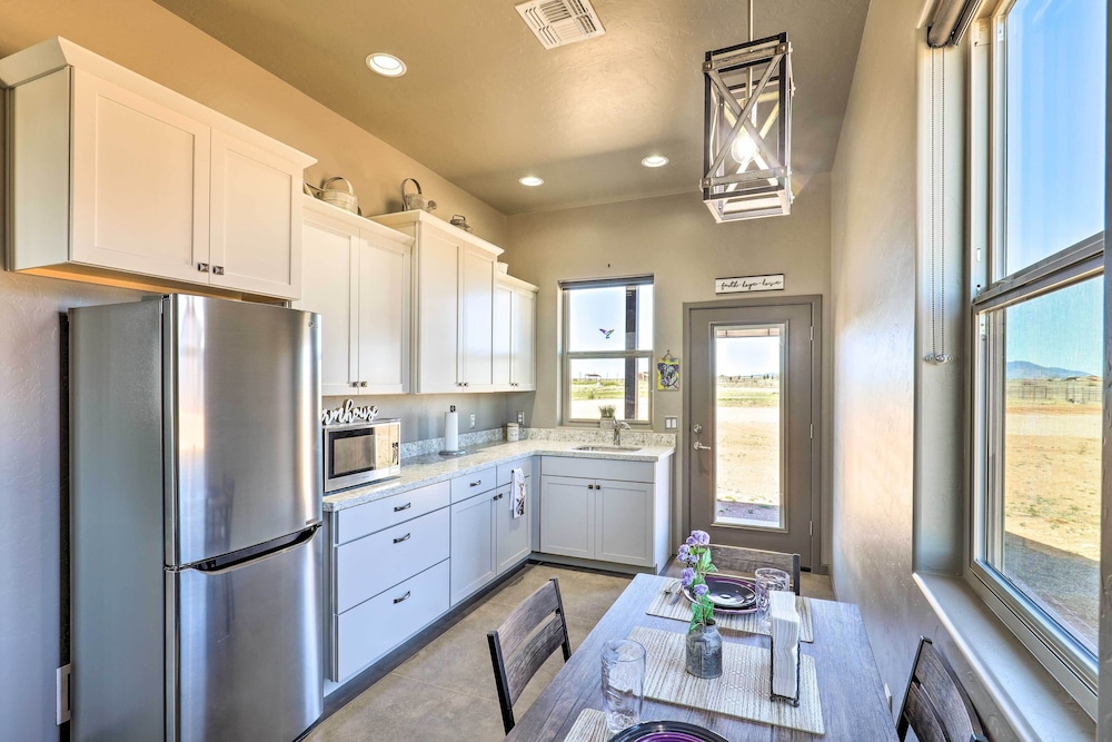 Modern Elgin Home: Walk To Wineries + Pets Welcome - Sonoita, AZ