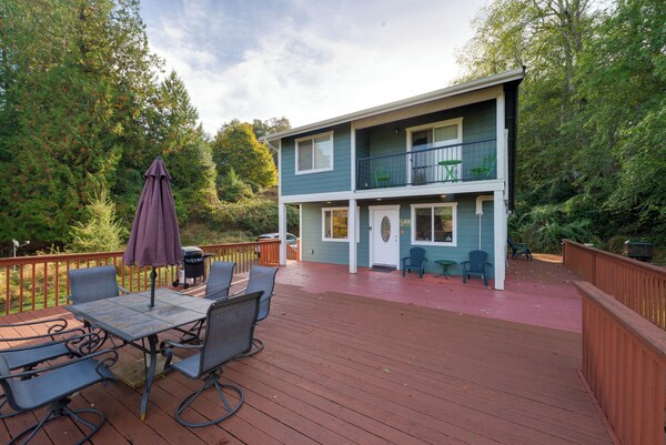 Herron Island Cabin W/ Deck: Walk To Beach! - Joemma Beach State Park, Longbranch