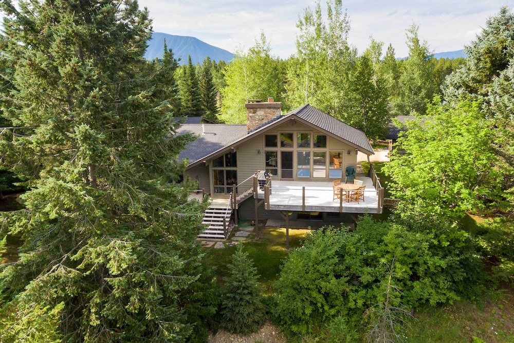 West Glacier Home W/ Majestic Mountain Views! - Glacier National Park