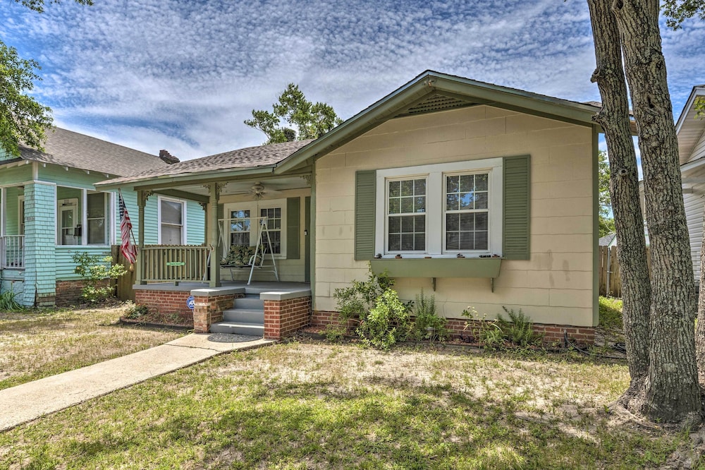 Cozy Gulfport Home: Walk To Beach, Marina & Casino - Gulfport, MS