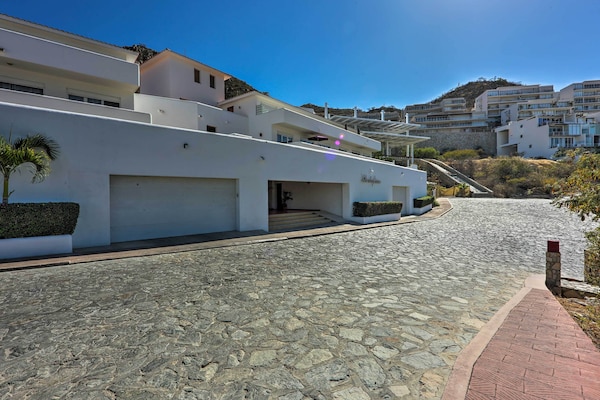 Cabo San Lucas Resort Condo < 2 Mi To Medano Beach - Cabo San Lucas