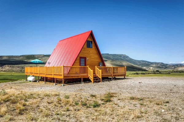 Secluded & Cozy Antimony Cabin W/ Fire Pit - Otter Creek State Park, Antimony