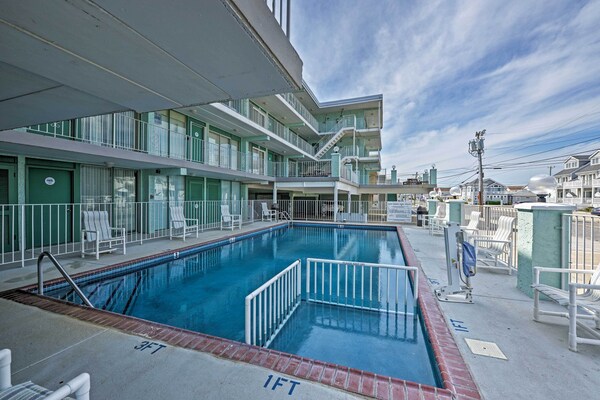 Condo W/ Pool Access On Wildwood Crest Beach! - Cape May, NJ