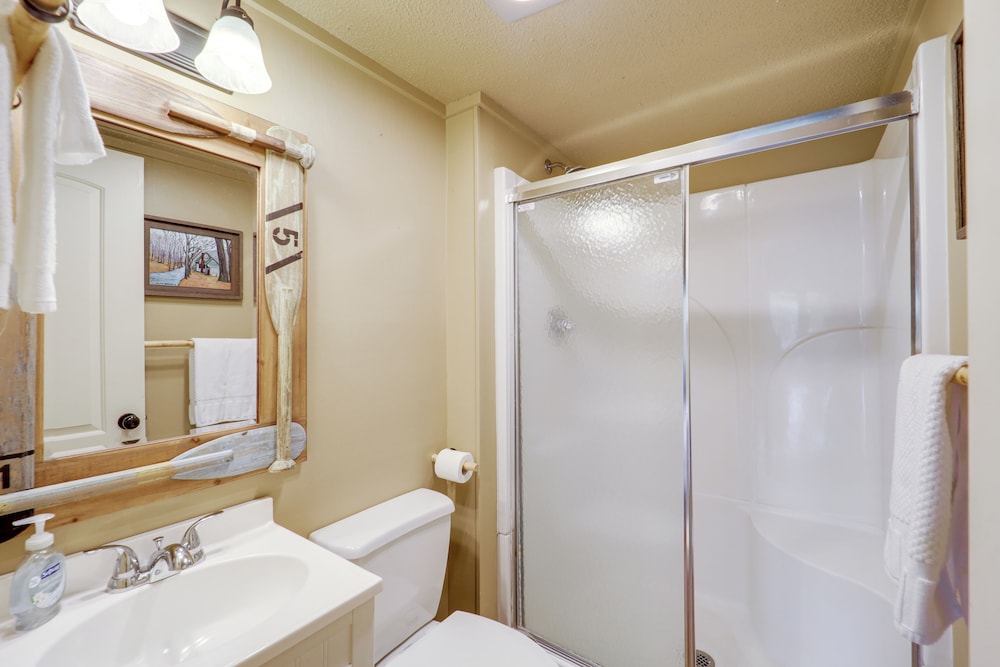 2 Decks, Mountain View: Beech Mountain Cabin! - Banner Elk, NC