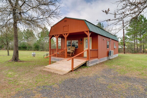 Plantersville Cabin On 50 Acres W/ Pond & Fire Pit - Stagecoach, TX