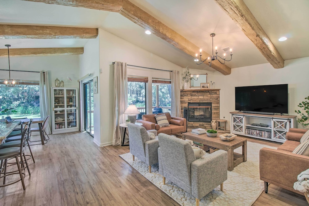 Cabin Getaway W/ Game Room Near Rainbow Lake! - Pinetop-Lakeside, AZ