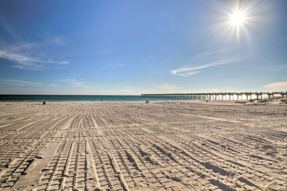 Sea La Vie Condo: Pensacola Beach Access! - Pensacola Beach, FL