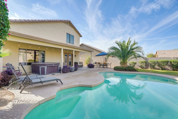 Spacious Phoenix-area Escape W/ Pool & Hot Tub - Glendale, AZ