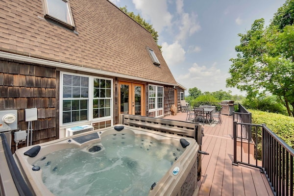 Rural Dutch Country Retreat - Private Hot Tub - Lake Tobias Wildlife Park, Halifax