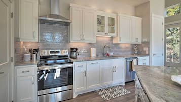 Casa (2 Bedrooms) | Interior