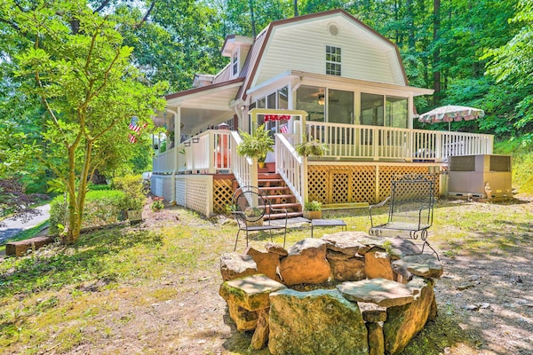 Secluded Chattanooga Getaway W/ Deck + Yard! - Lookout Mountain, GA